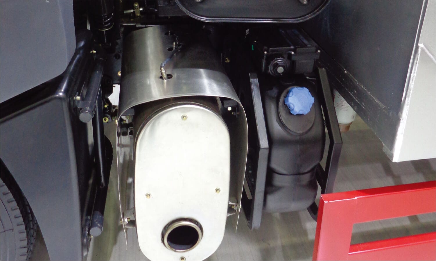 AdBlue/DEF Tank | KUS Americas, Inc.