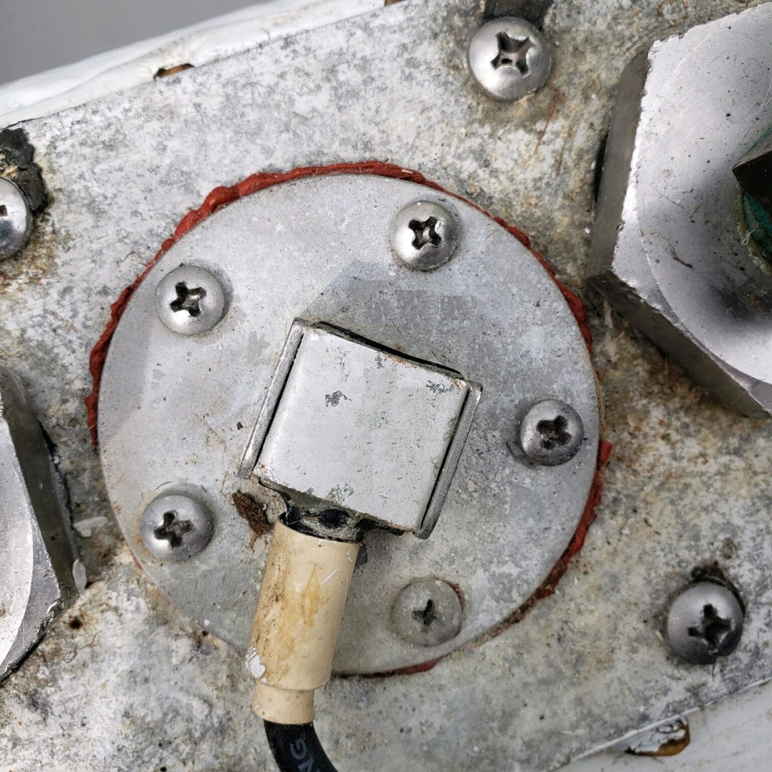 Fuel Level Sending Unit Integrated Into Tank | KUS Americas, Inc.
