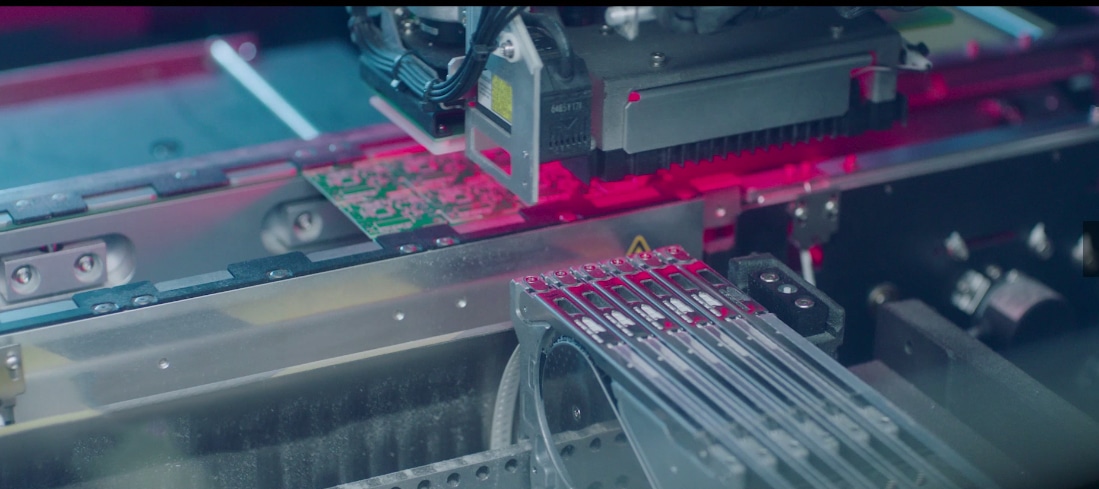 SMT Close up | KUS Americas, Inc.